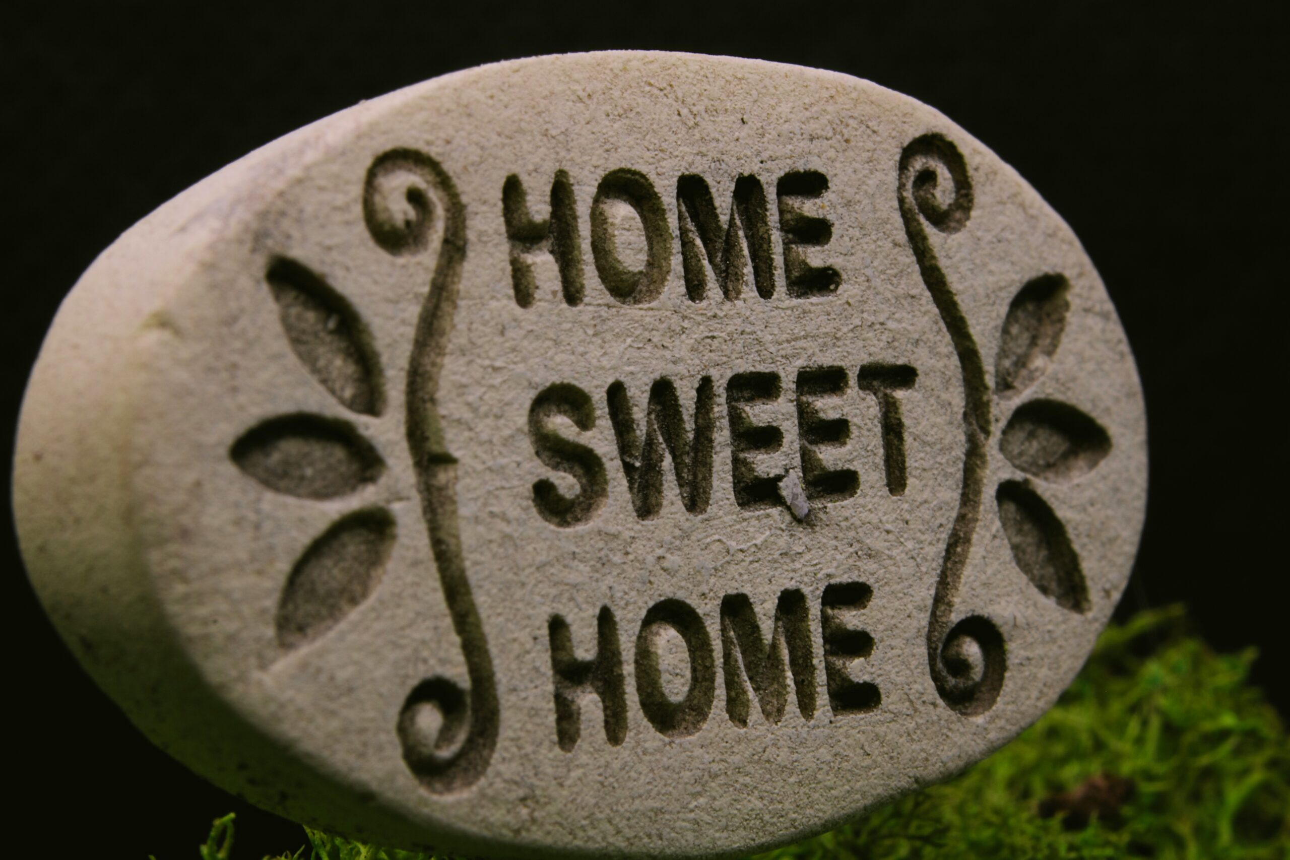 5 Essential Services Provided by Home Watch Companies